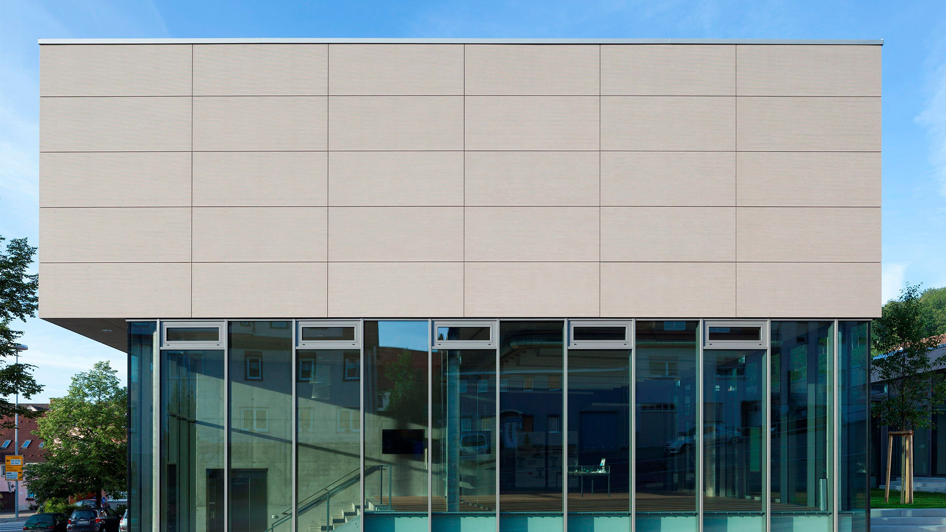 Fachada Ventilada Fibrocemento en Cantabria | Almacenes Lavín